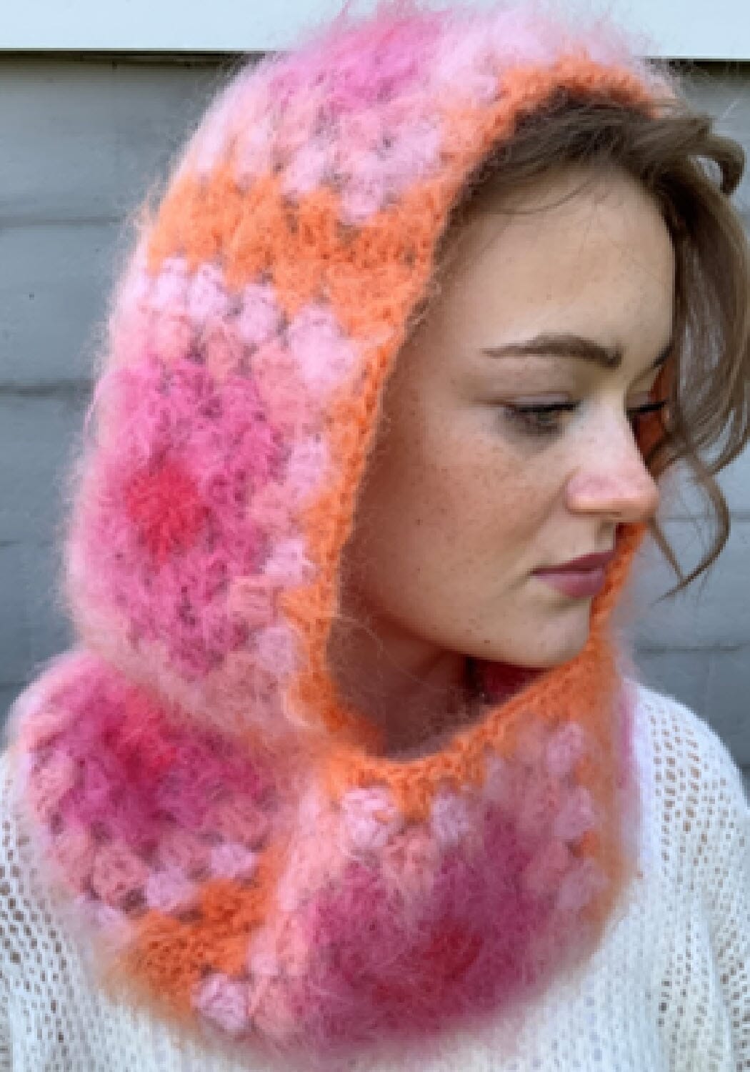 Heklet hoodie i mohair - Garnbutikken AS