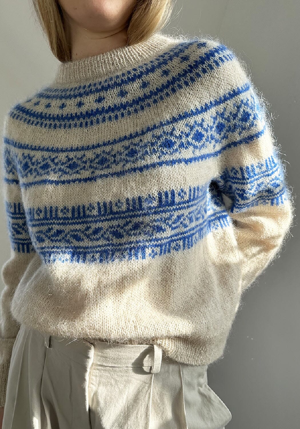 Porcelain Yoke Sweater - Garnbutikken AS